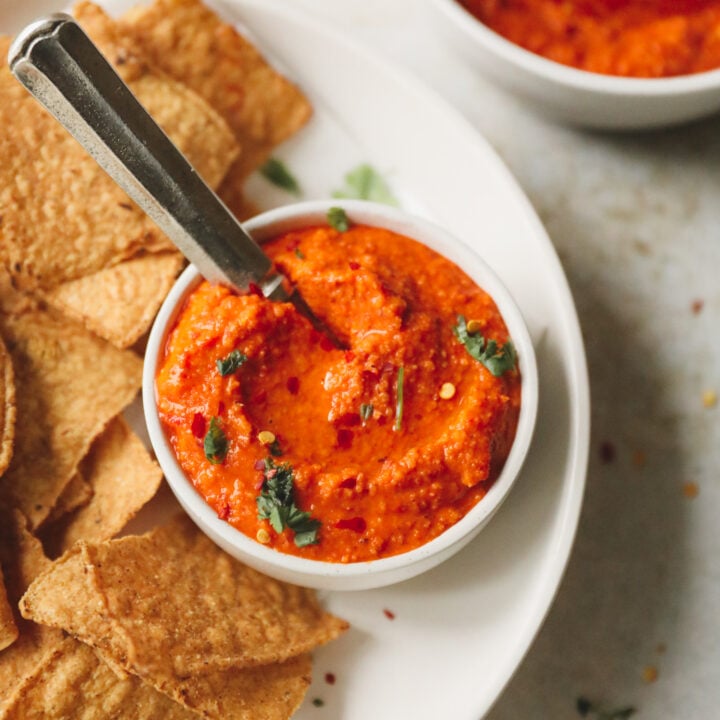 Simple, Special Recipes for Life's Rosy Moments - White Kitchen Red Wine