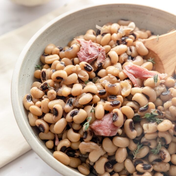 Easy Instant Pot Black Eyed Peas (No Soaking!)