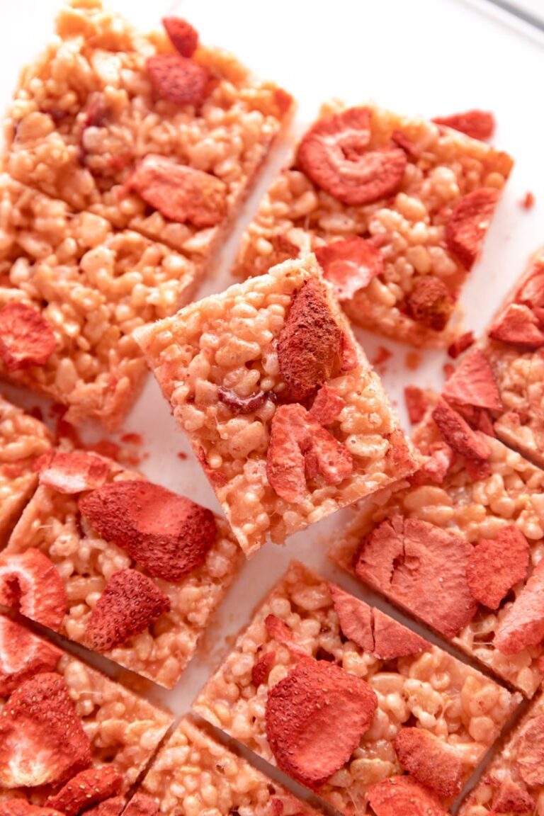 CUTE Dessert! Pink Rice Krispie Treats