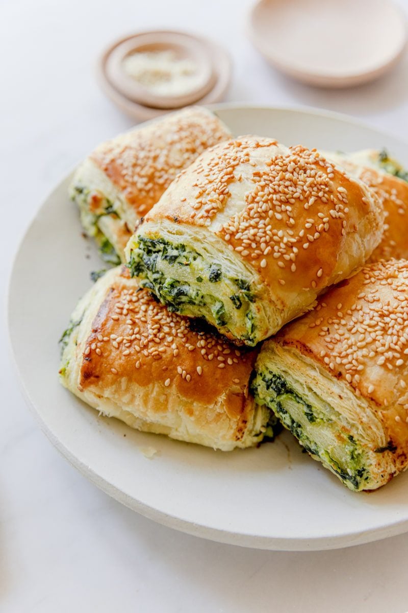 The Best Spinach and Ricotta Rolls (With Puff Pastry!) - White Kitchen ...